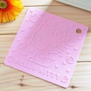 Hello Kitty | Kitchen | Hello Kitty Silicon Insulated Pad Mat Kitchen ...